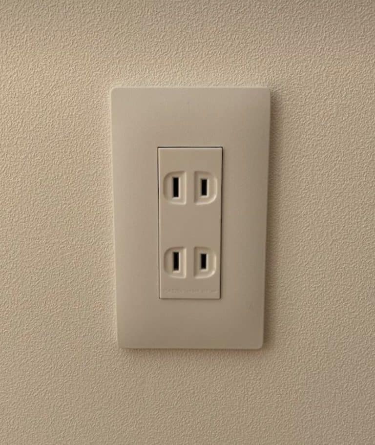 コンセントの種類について - 一級建築士事務所ecomo 新築設計 スタッフBLOG